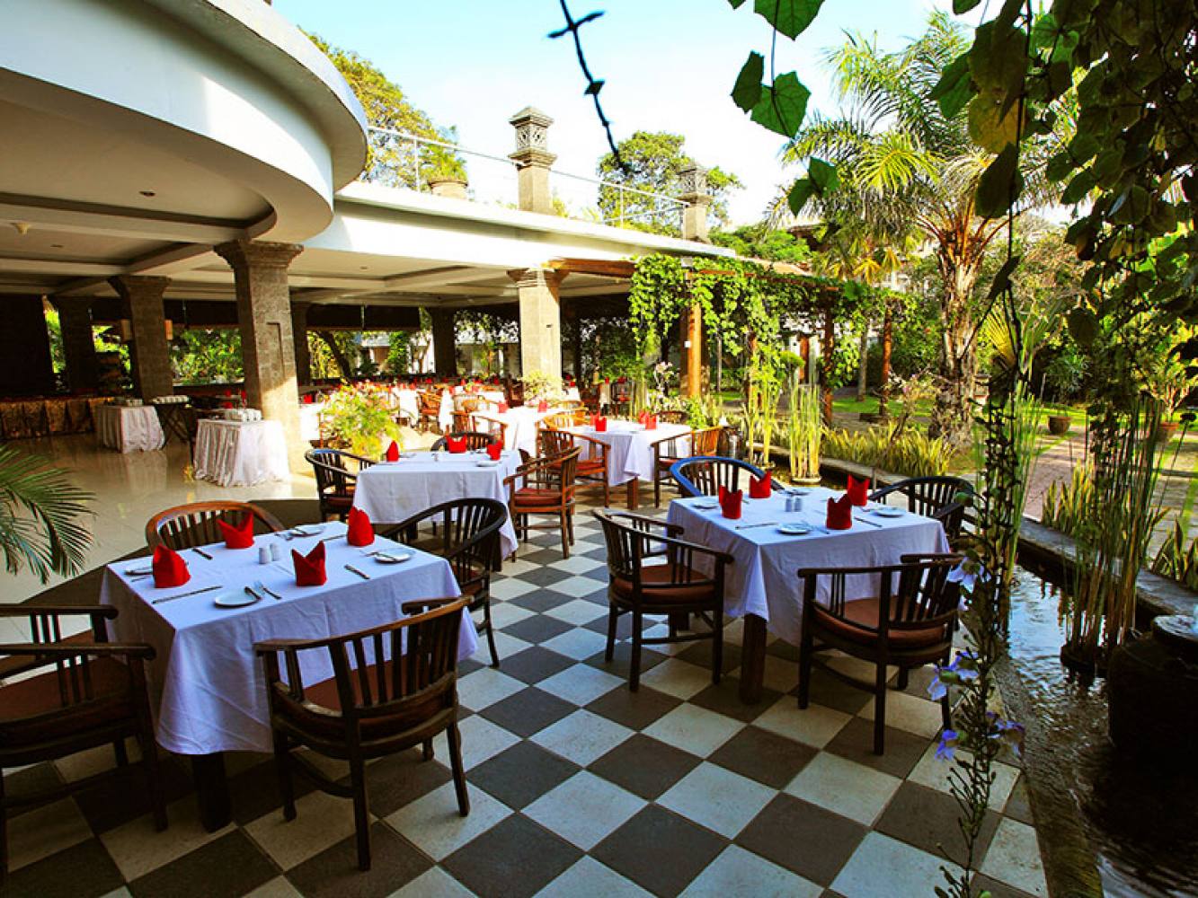 Seminyak Hotel - Bali Hotel, Bali Accommodation - Puri Saron Hotel ...